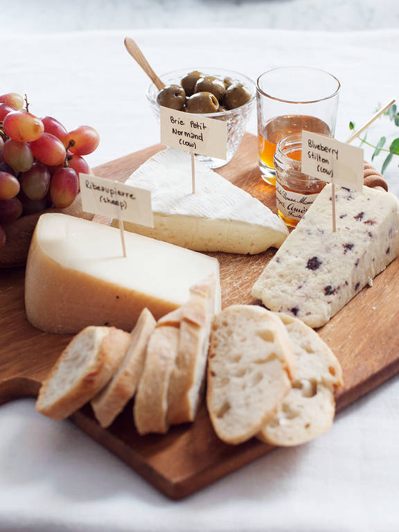 The Beginner’s Guide to Dressing A Dinner Table | Stories | Kitchen Stories