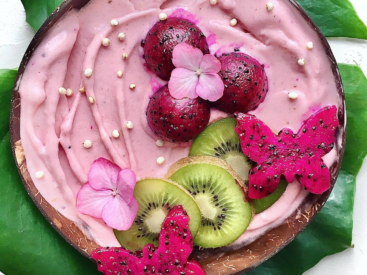 Pink Drachenfrucht/Pitaya Smoothiebowl | Rezept | Kitchen Stories