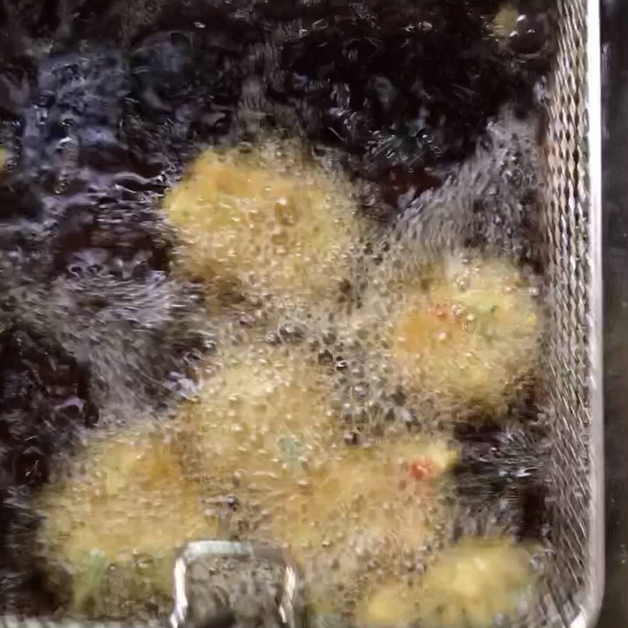 Smoked cheese choux fritters | Recipe | Kitchen Stories