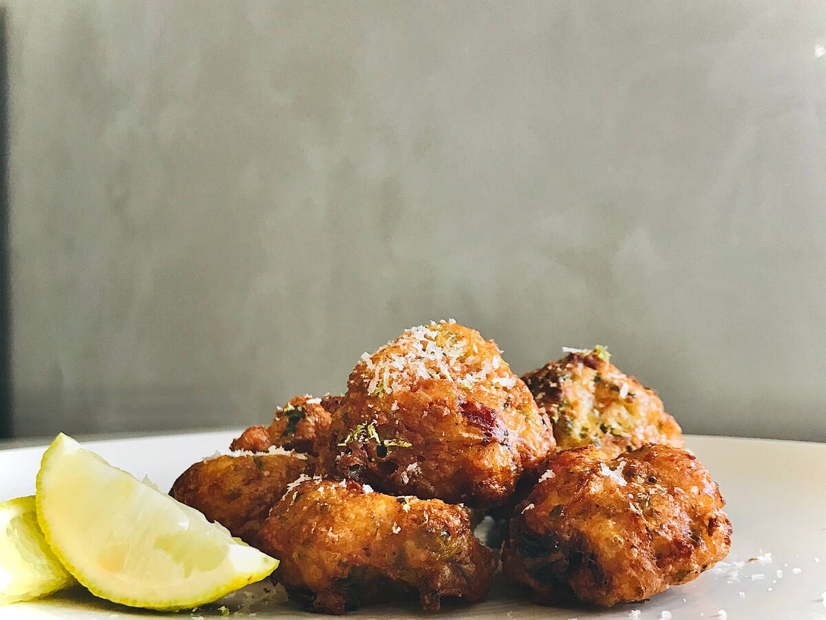 Smoked cheese choux fritters | Recipe | Kitchen Stories