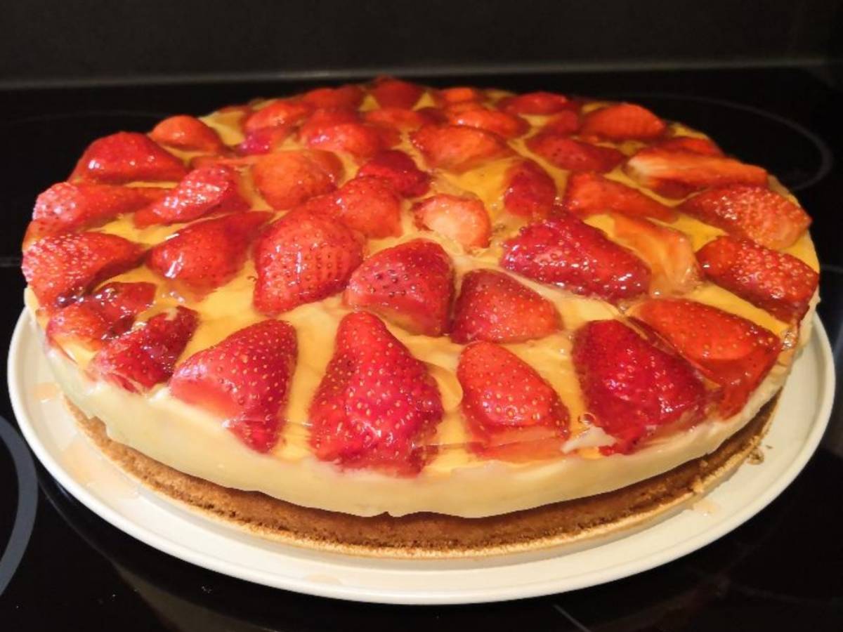 Obsttorte mit Erdbeeren | Rezept | Kitchen Stories