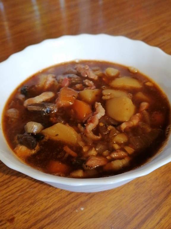 Kapamas stifado (pork with caramelized onions) | Recipe | Kitchen Stories