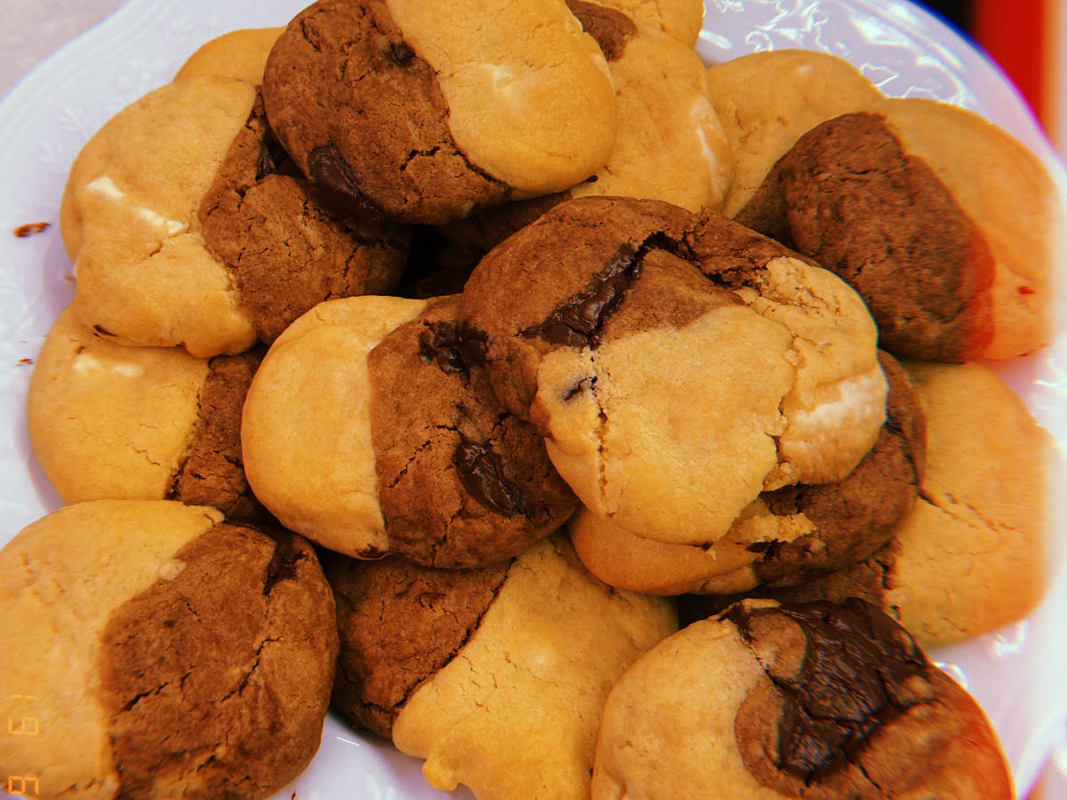 bi-choco cookies | Recipe | Kitchen Stories