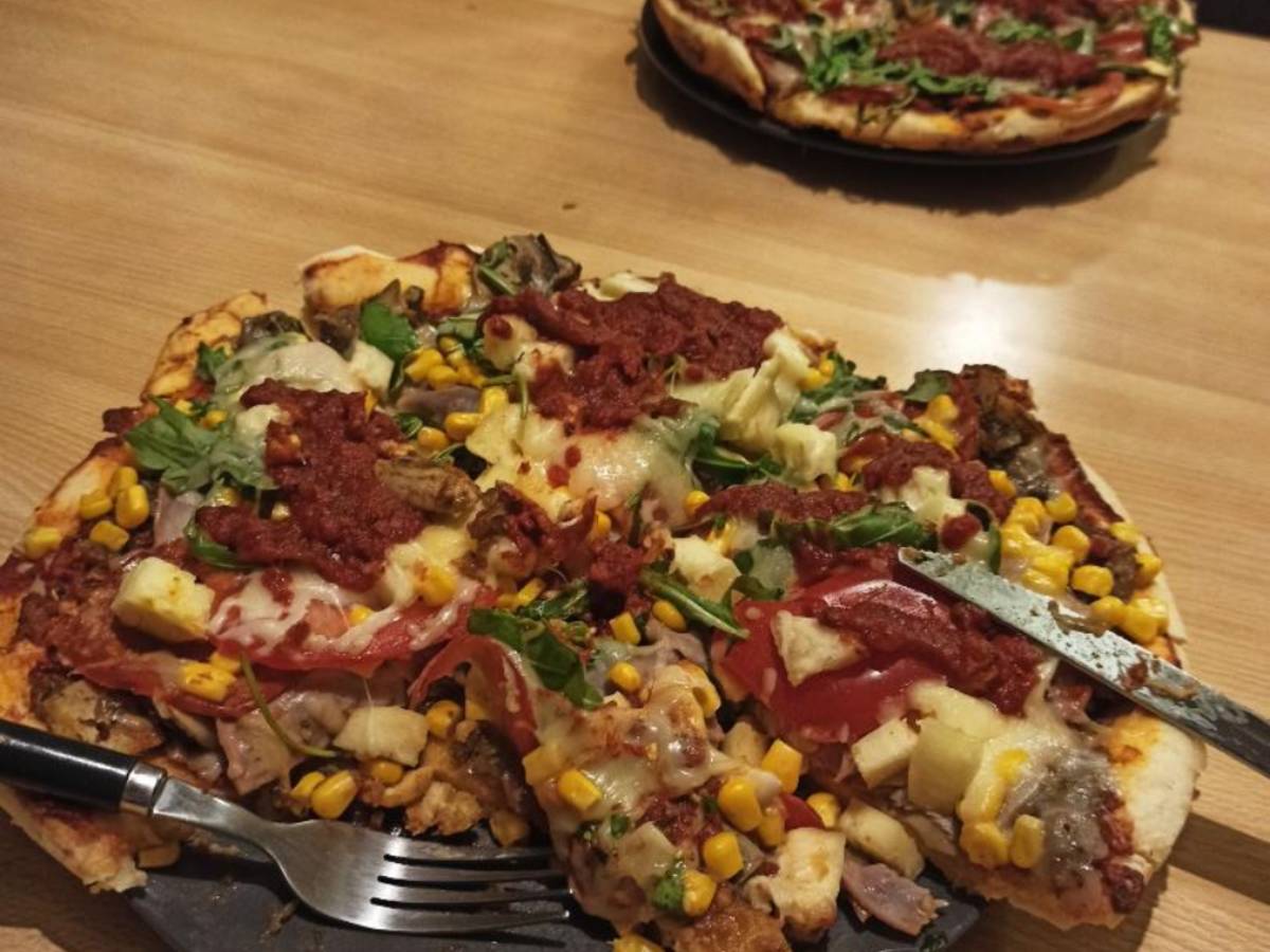 Pan Pizza | Recipe | Kitchen Stories