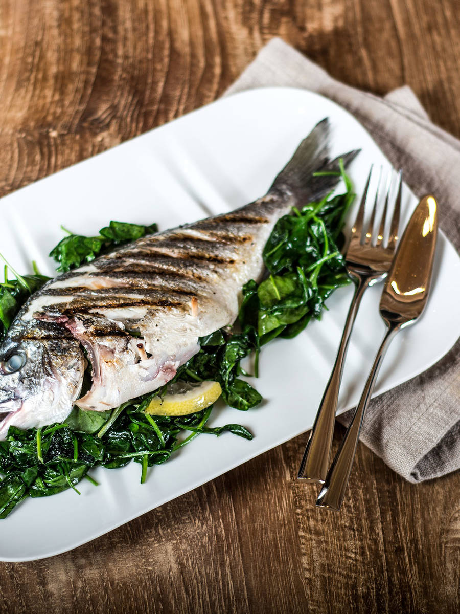 Im Ganzen gegrillter Hummer | Rezept | Kitchen Stories