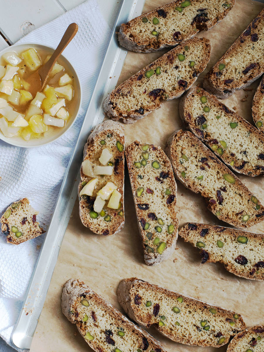 Braided Italian bread | Recipe | Kitchen Stories
