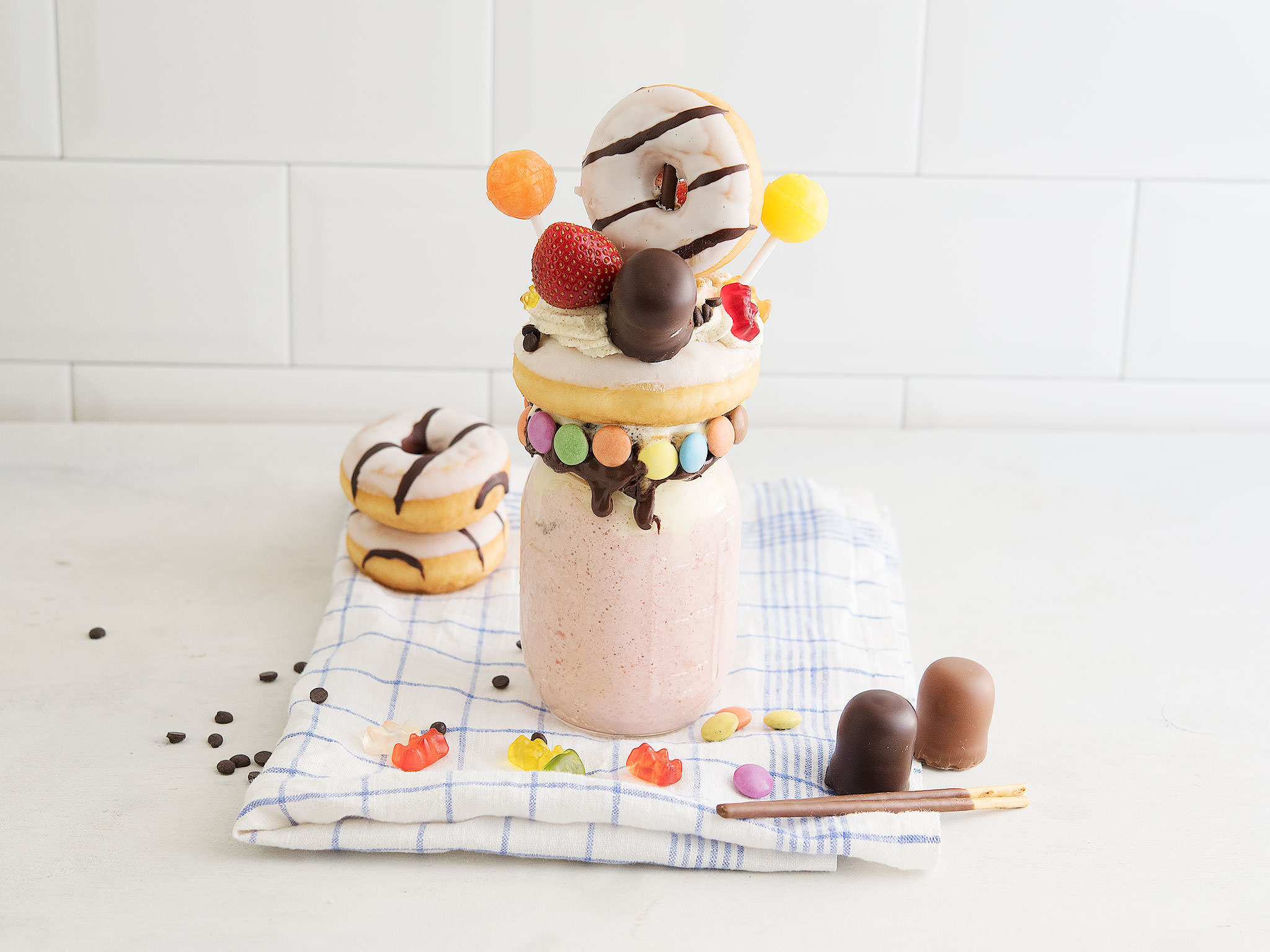 Freak shake | Recipe with Video | Kitchen Stories