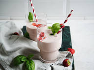 White chocolate espresso shake | Recipe with Video | Kitchen Stories