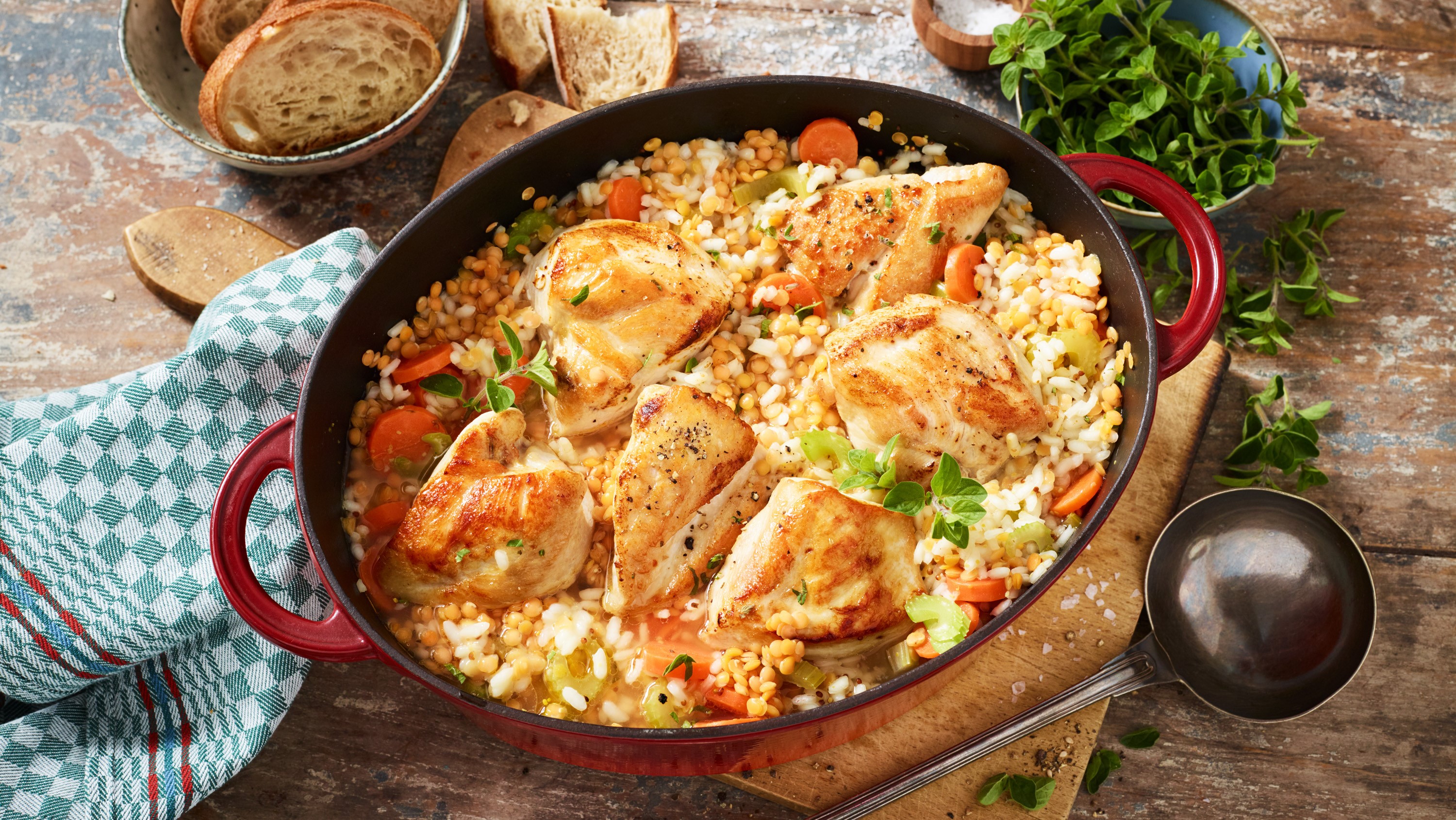 One Pot Hähnchen-Linsen-Risotto mit Wurzelgemüse und Majoran | Rezept ...
