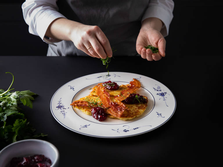 Raggmunk (Swedish potato pancakes with jam) | Recipe | Kitchen Stories