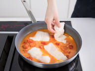 Poached cod in tomato sauce | Recipe | Kitchen Stories