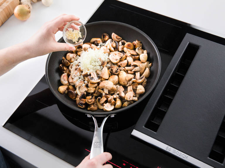 Jägerschnitzel (German schnitzel with mushroom gravy) | Recipe ...