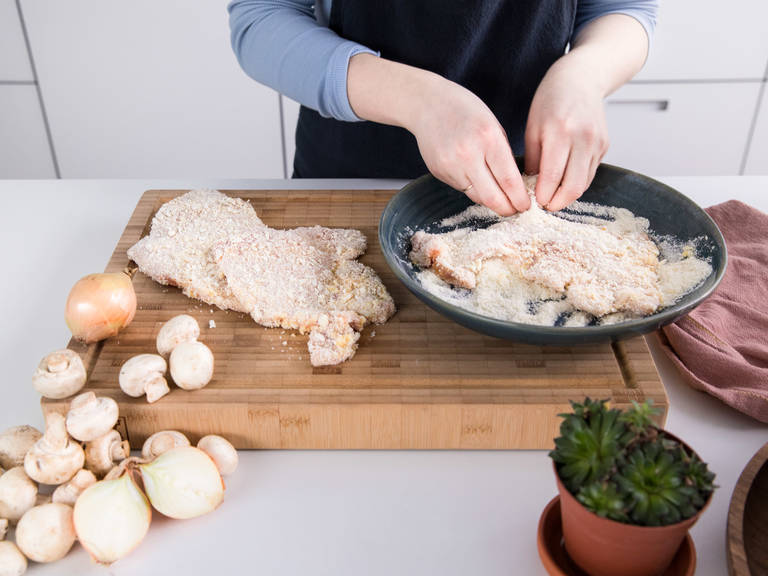 Jägerschnitzel (German schnitzel with mushroom gravy) | Recipe ...