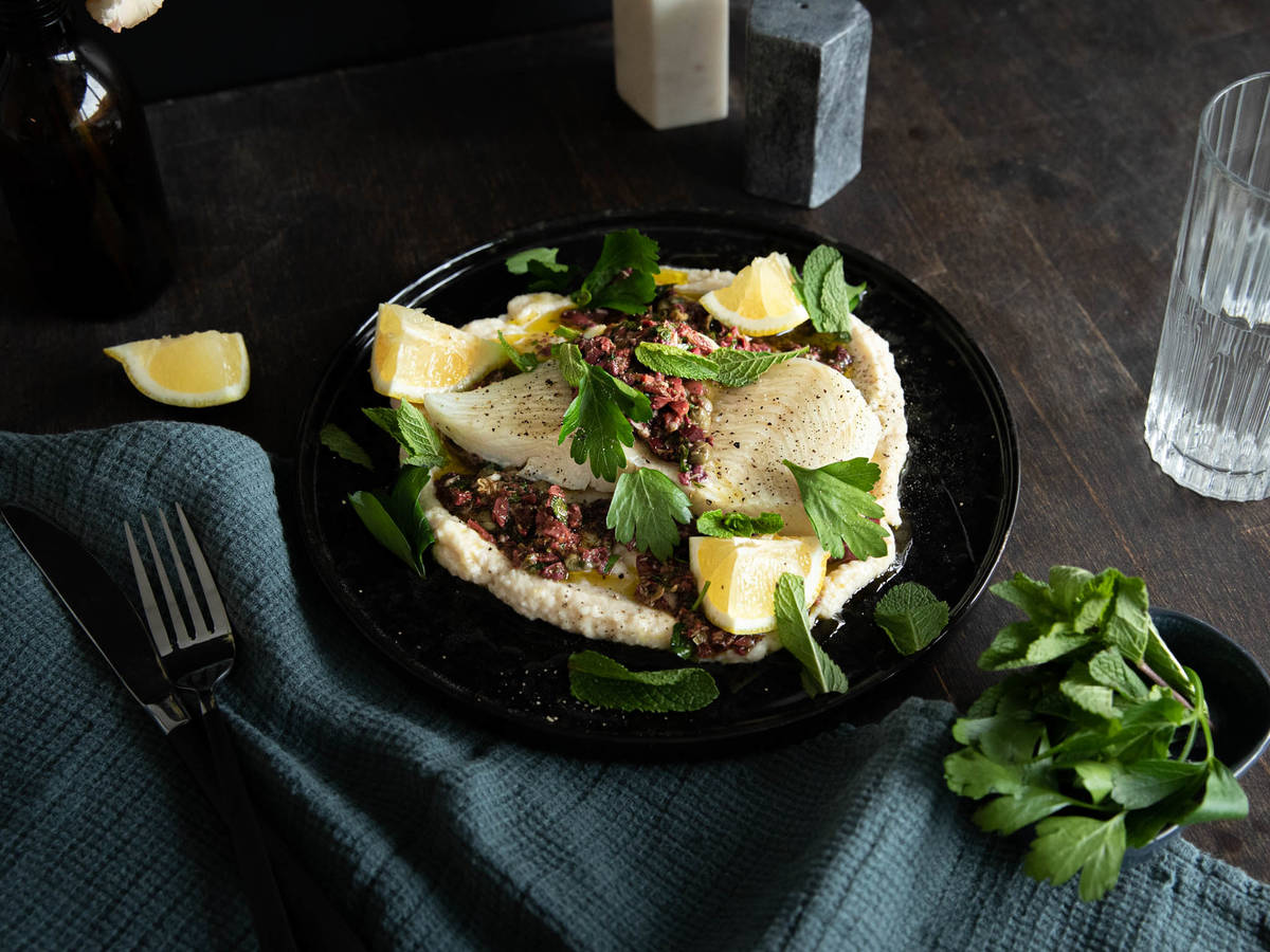 Steamed halibut with parsnip purée |Kitchen Stories recipe